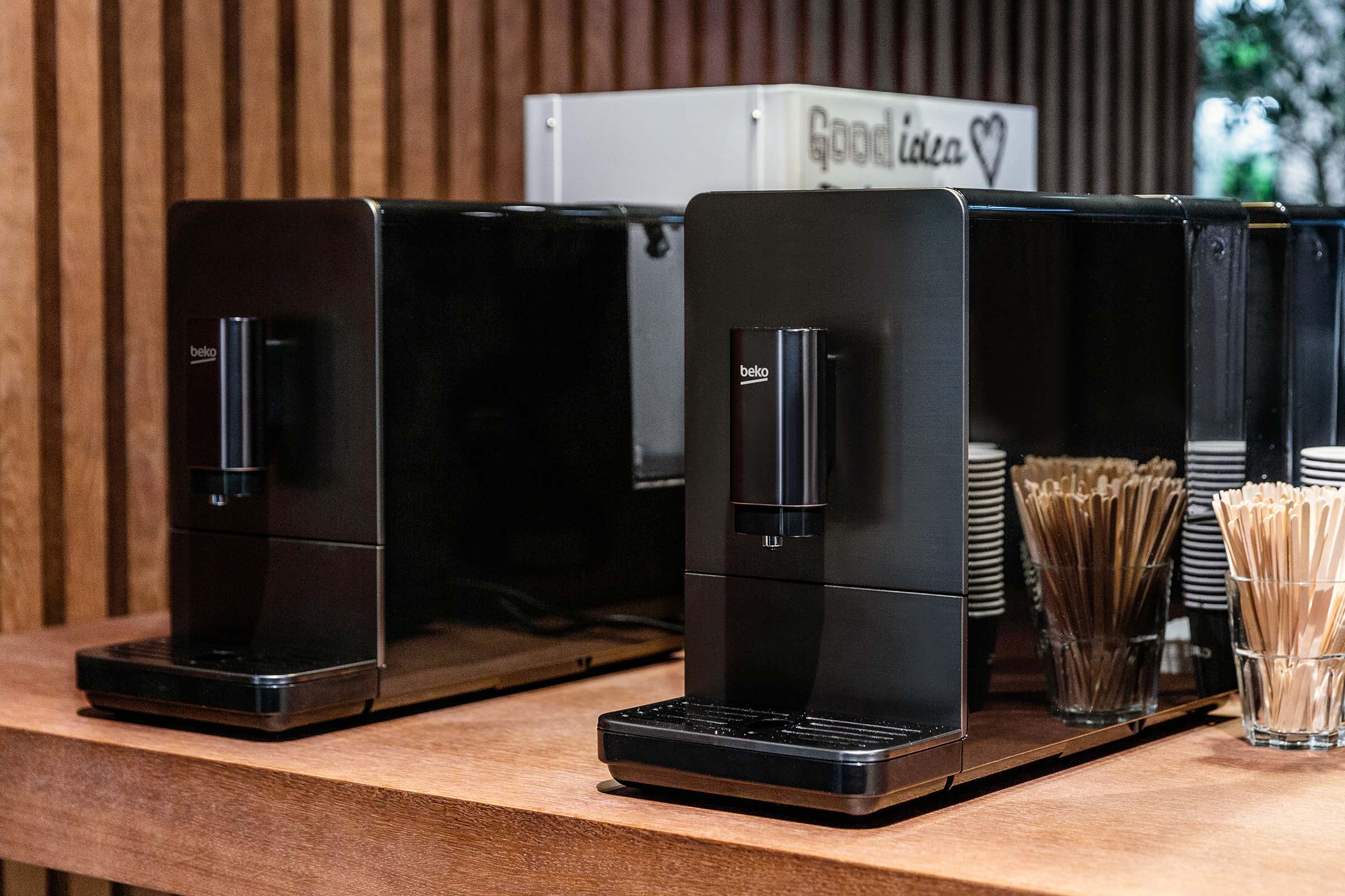 BEAN2CUP: Fully Automatic Espresso Machine – Cura | Creative Design ...